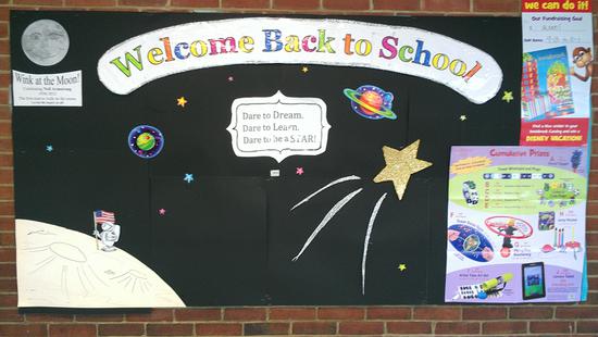 Welcome back to School - Wink at the Moon! - Back-To-School Bulletin B ...